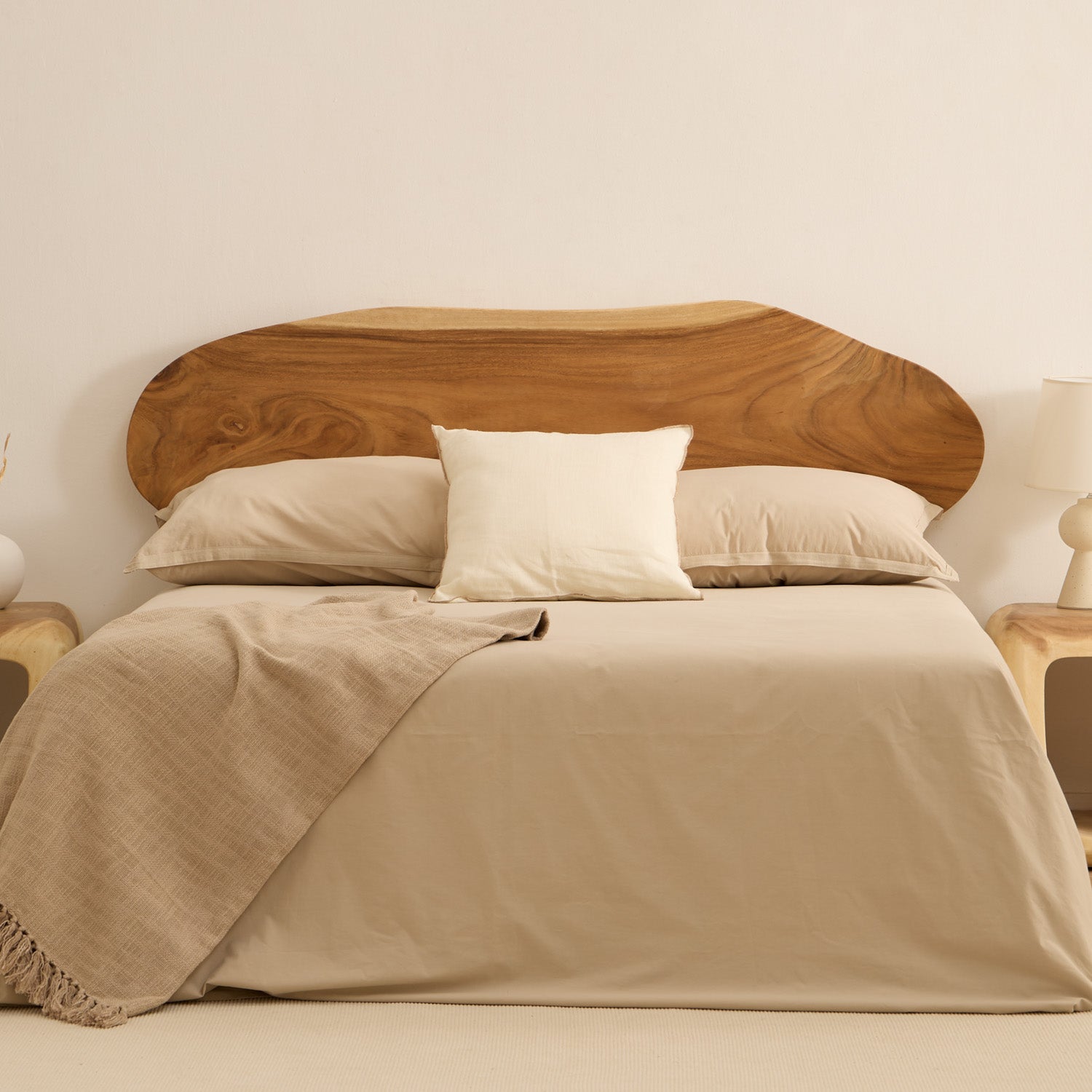 Sendi headboard in solid natural wood - Bedroom | Wabi Home